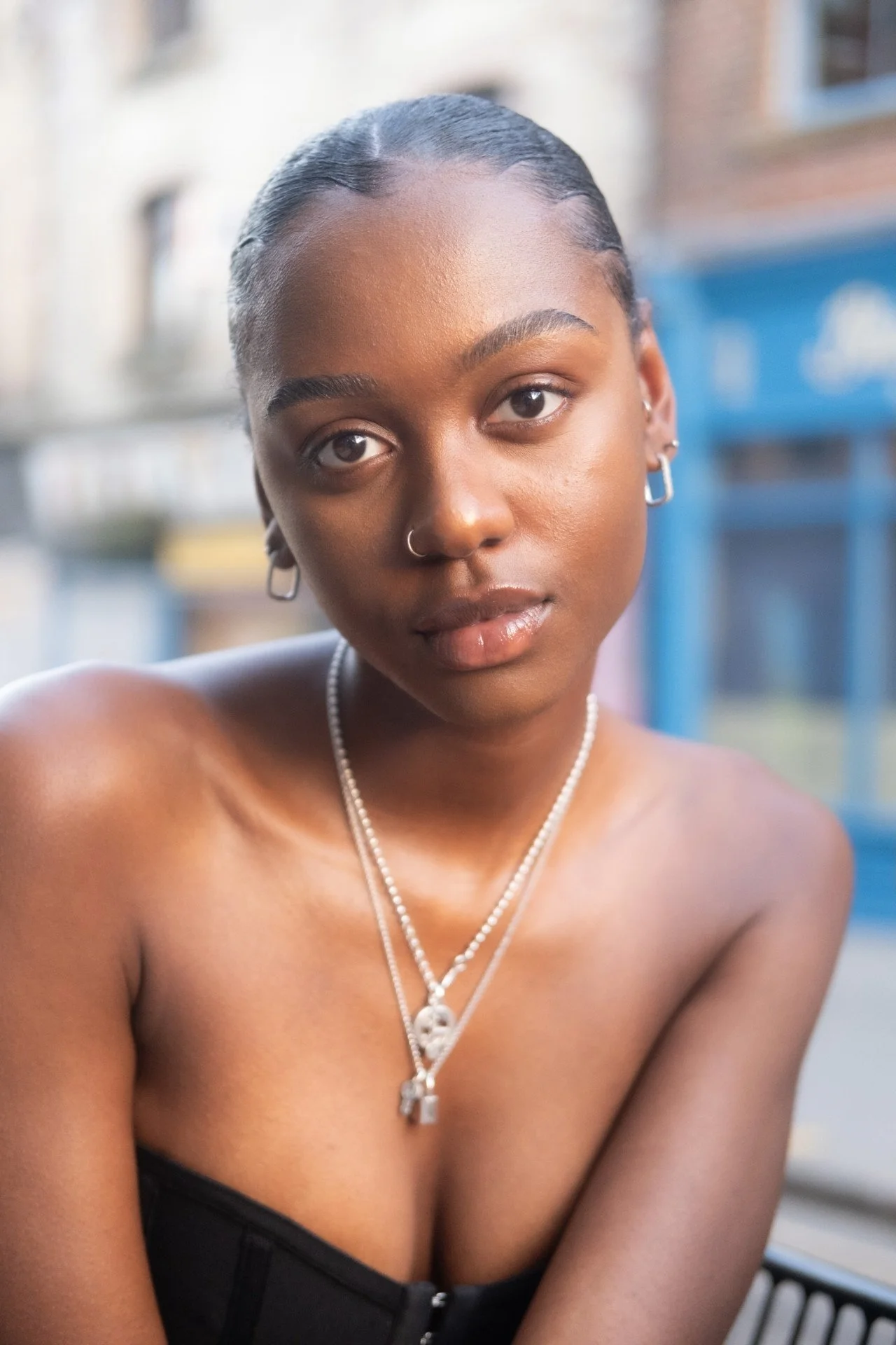 What 1000 Street Portraits Taught me About Humanity - Them Frames